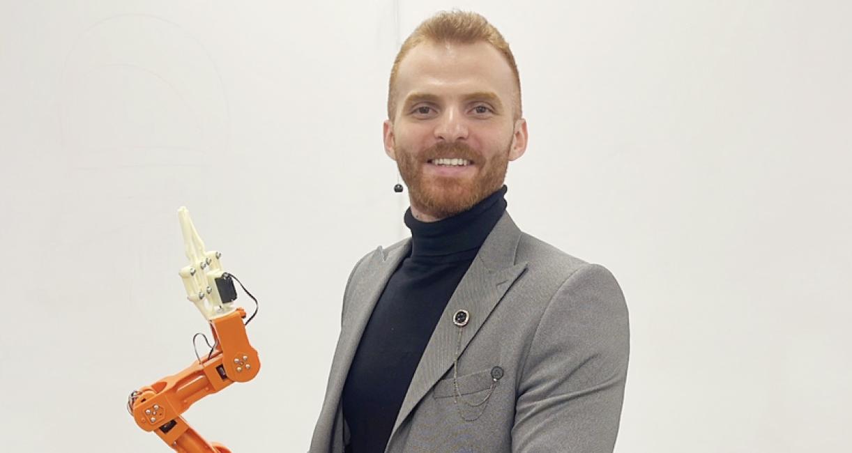 Mechanical engineering students using their heads to build brain-computer interfaces | Purdue ...